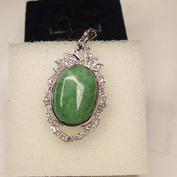 Jewelry | Emerald Beryl Pendant | Poshmark